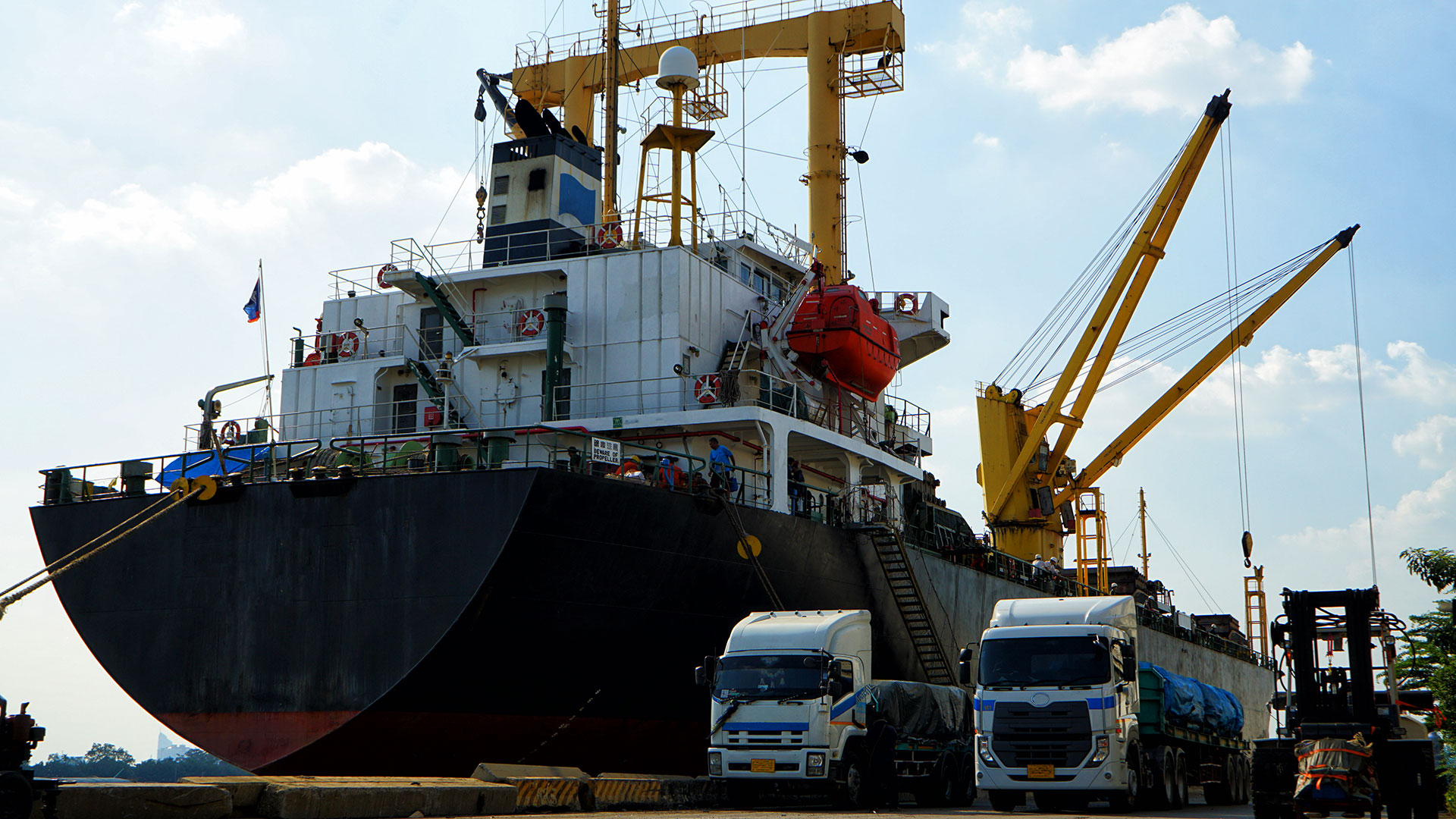 Supply Chain & Logistics – New Season Logistics